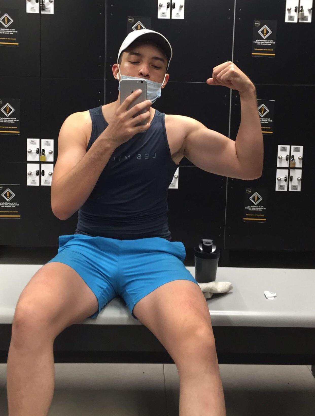 Any older, bigger bro? 🥰🥰 | Scrolller