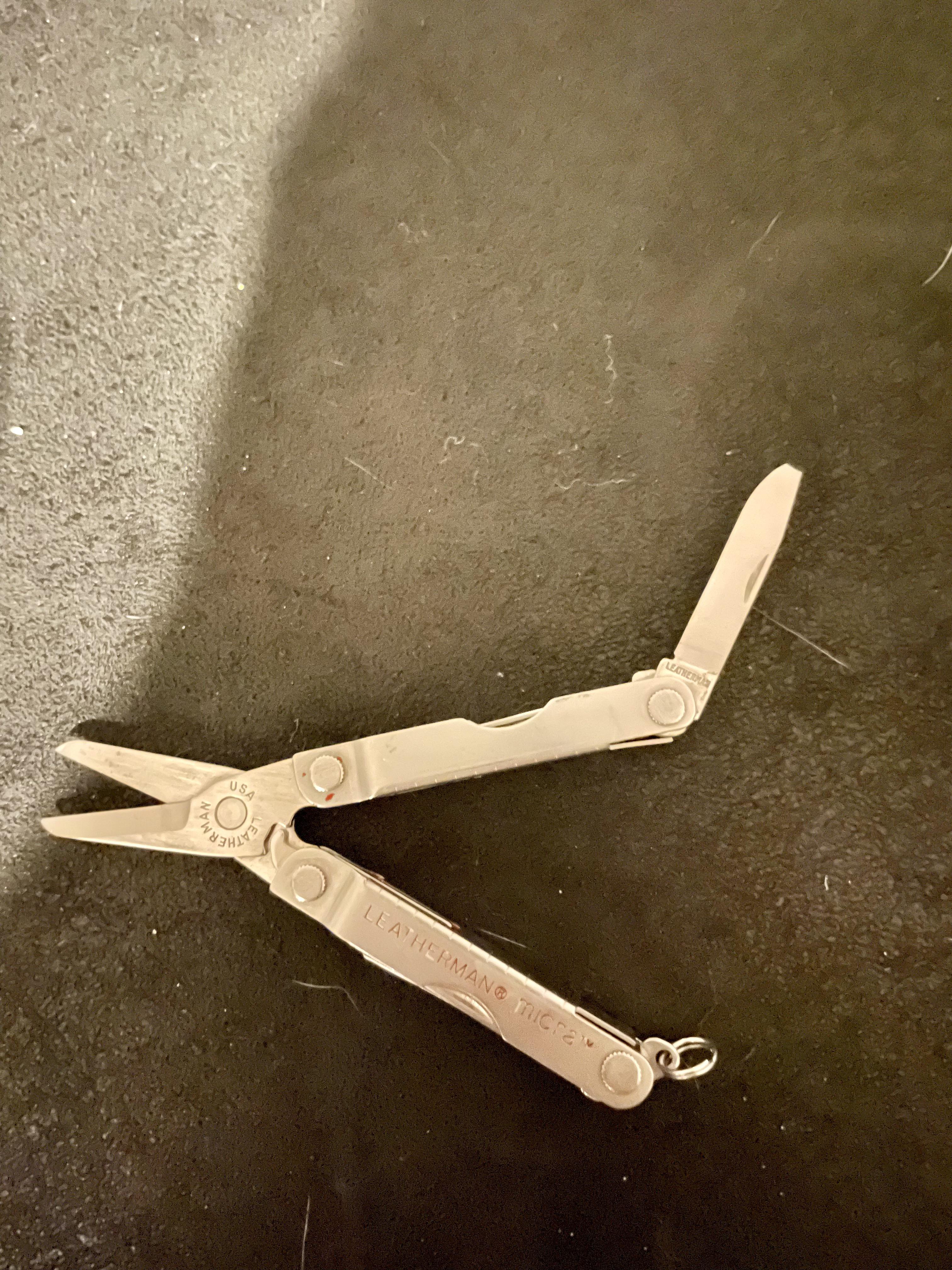 Any way to fix this blade? | Scrolller