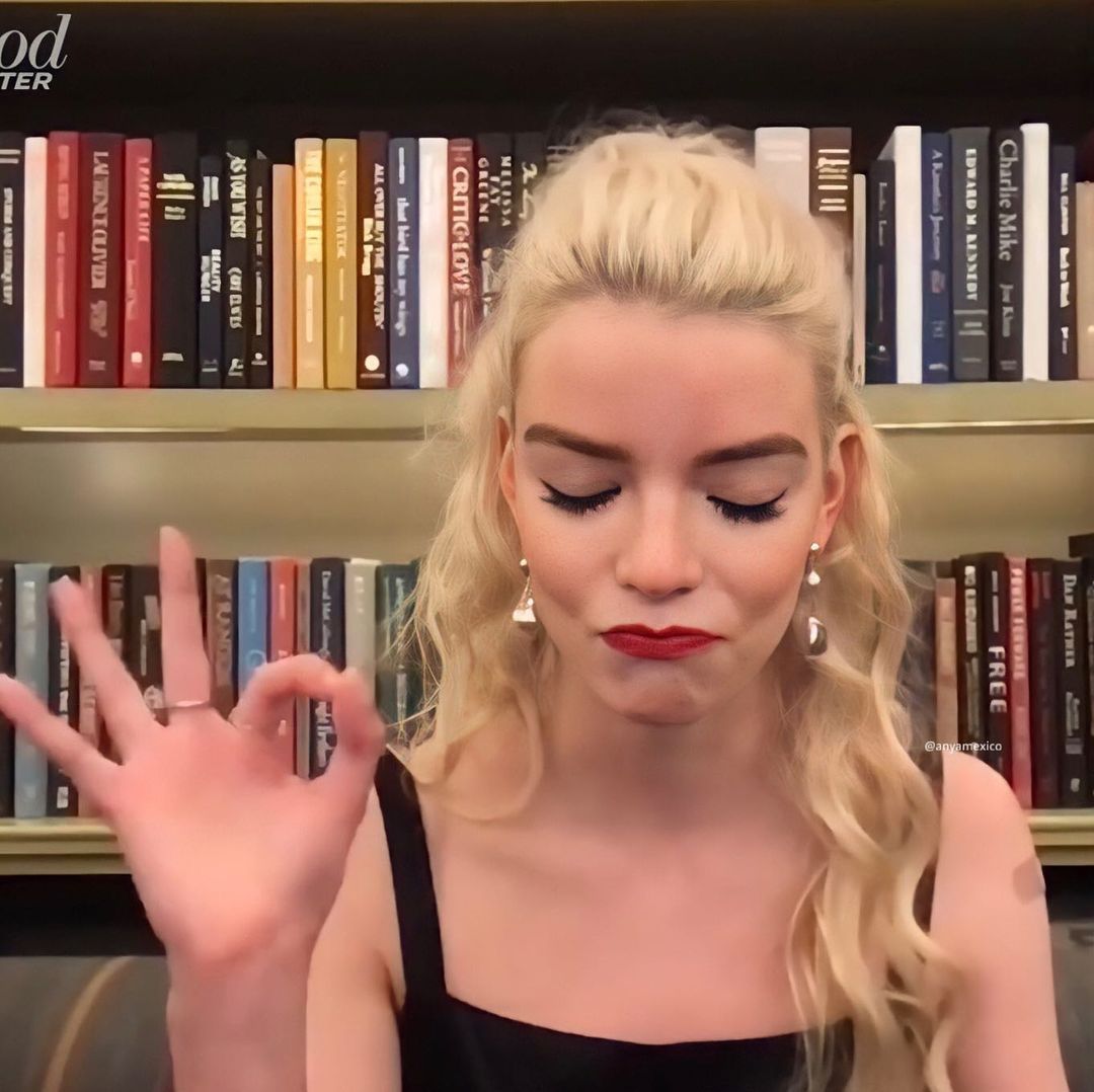 Anya Approve | Scrolller