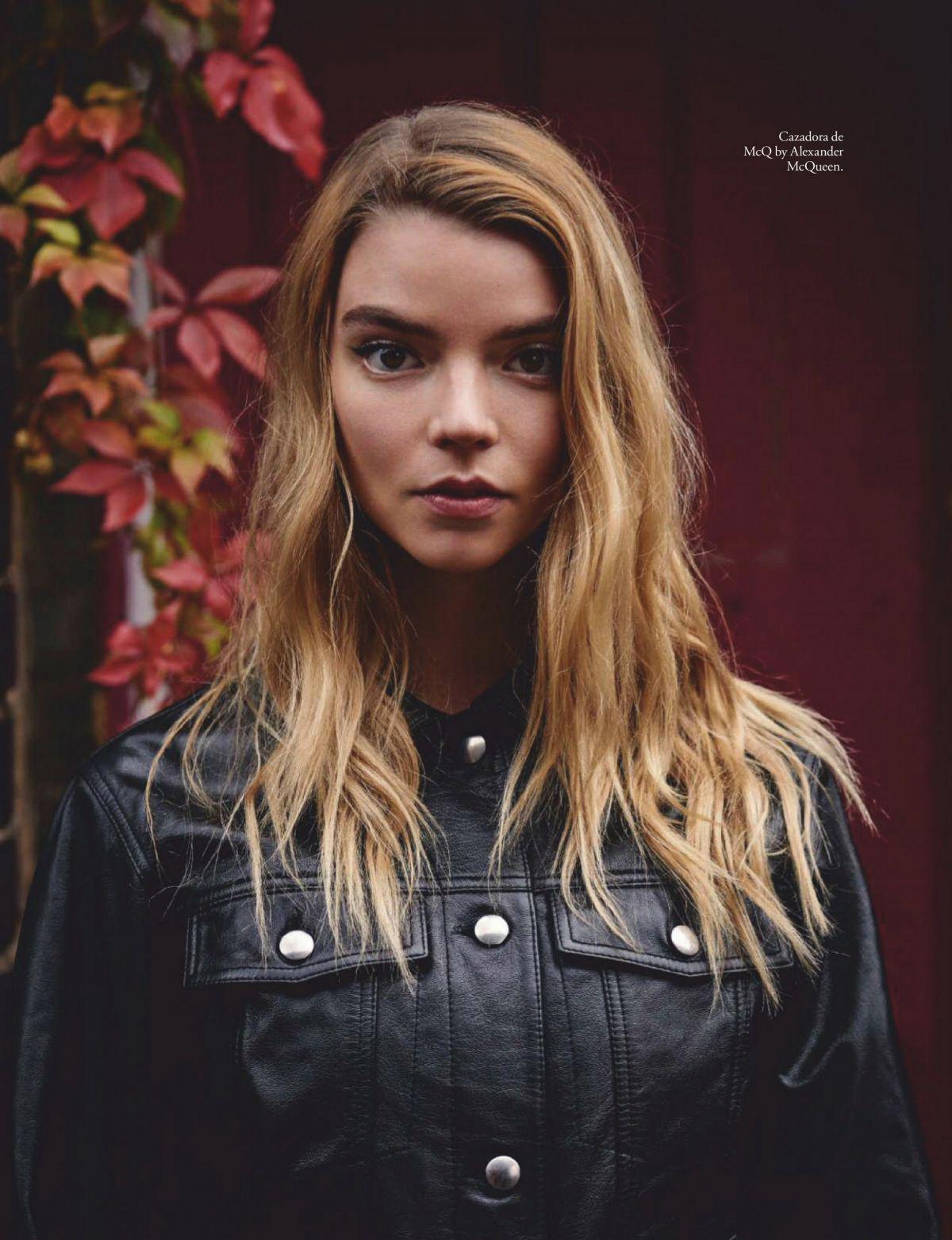 Anya Taylor Joy Scrolller