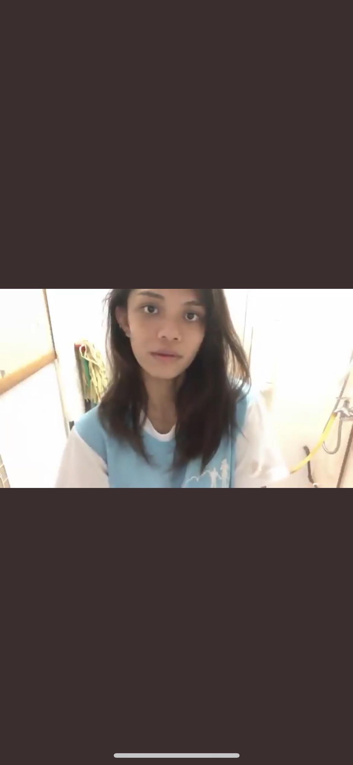 Anyone ada full vers vid of her? | Scrolller