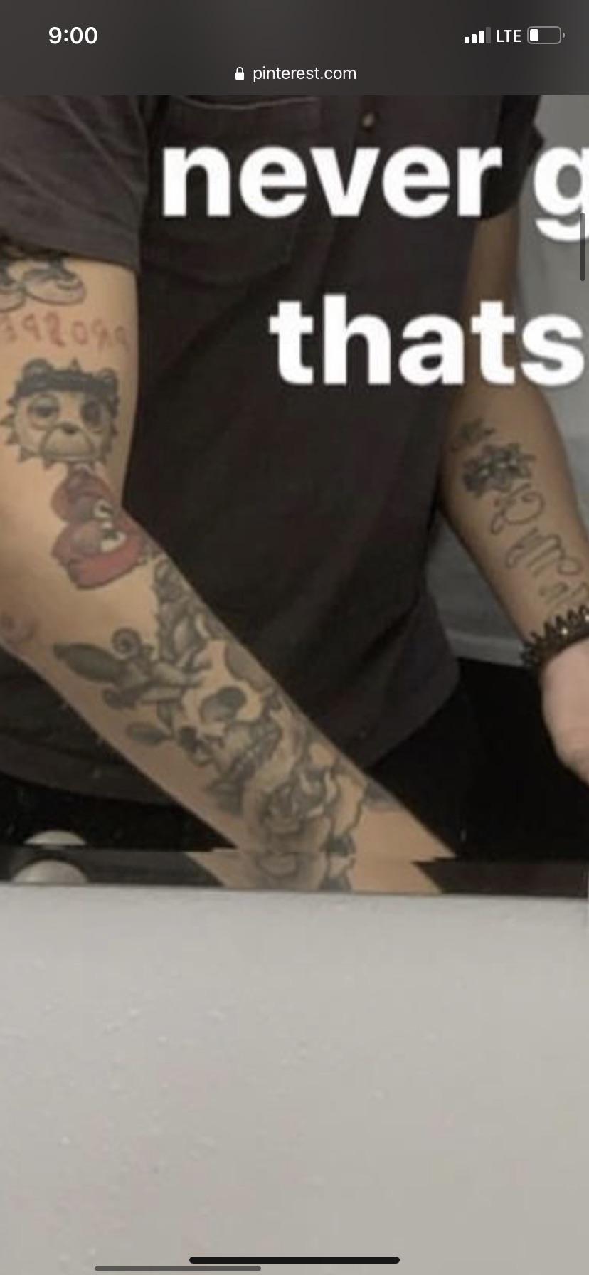 anyone have a stencil on the skull and rose tat? | Scrolller