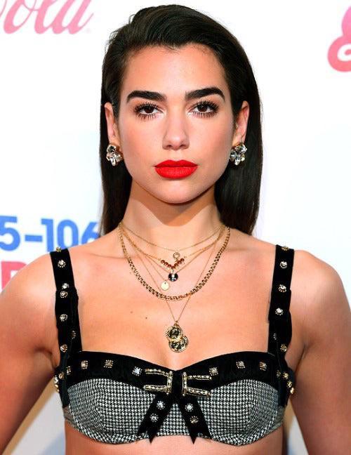 Anyone into Dua and BDSM? Let’s talk! | Scrolller