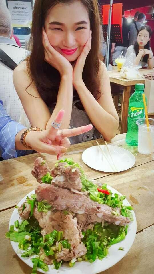 Anyone know the origin of this plate? | Scrolller