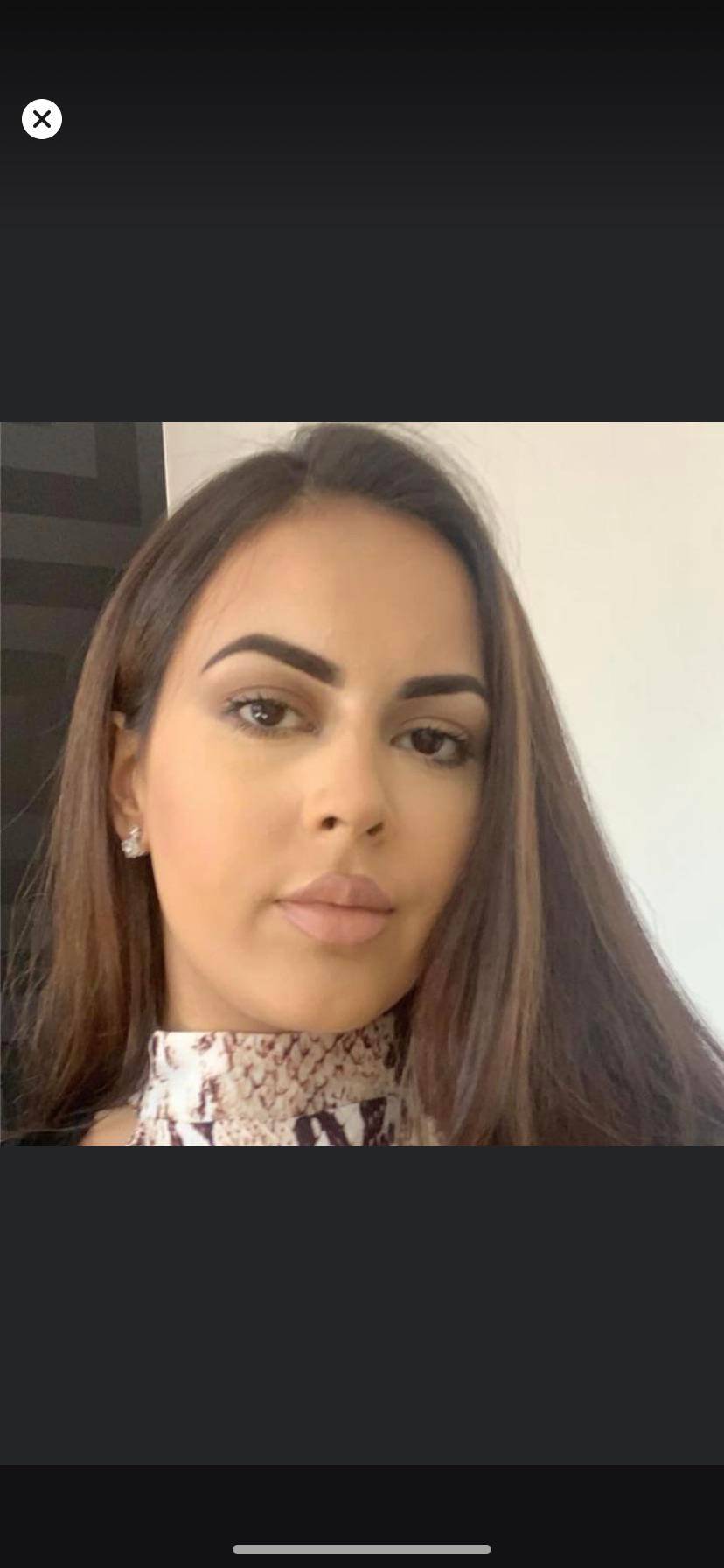 Anyone know this girl ? Pm me 👀 | Scrolller