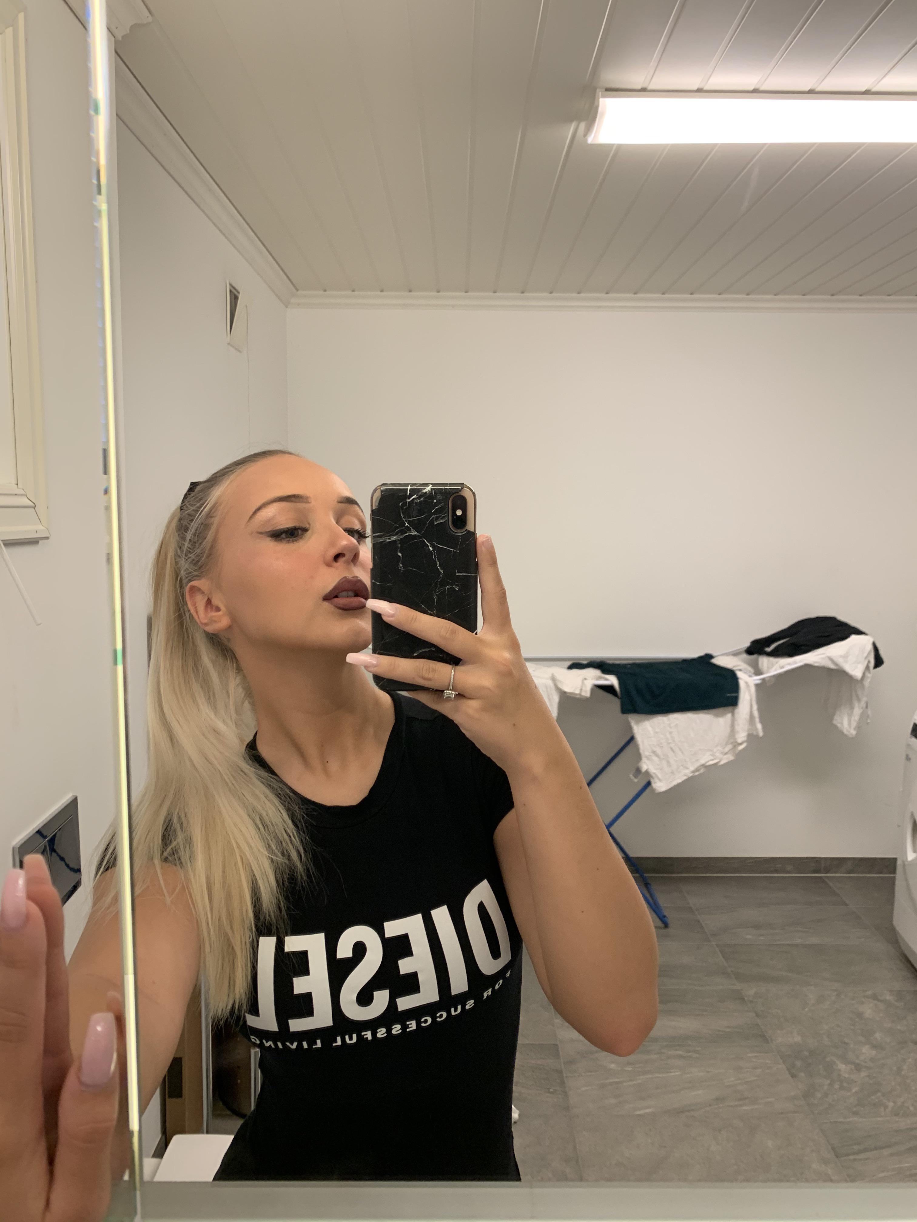 Anyone want to be pimped out by me? Dm me if interested for more details | Scrolller