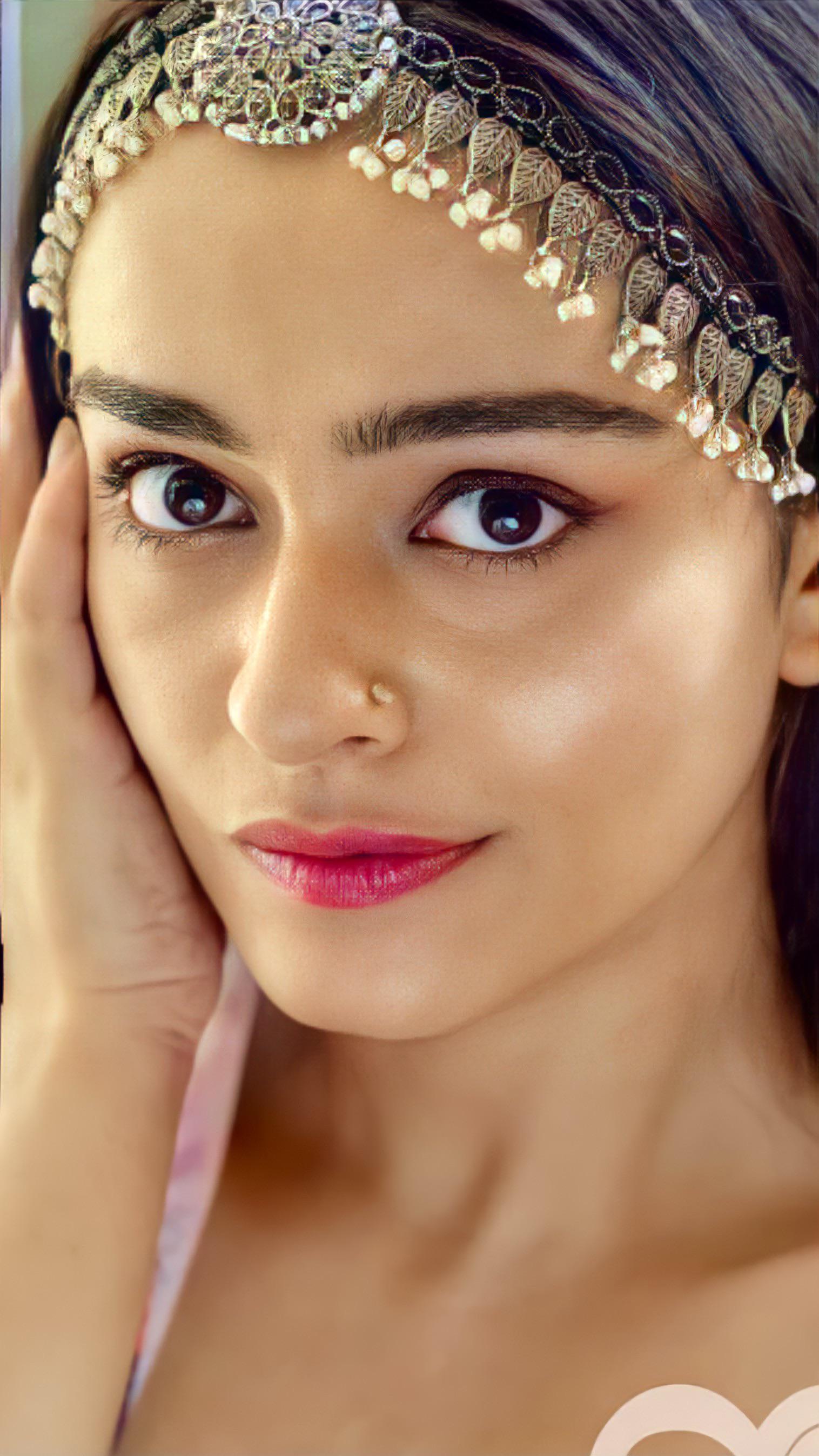 Apoorva arora | Scrolller