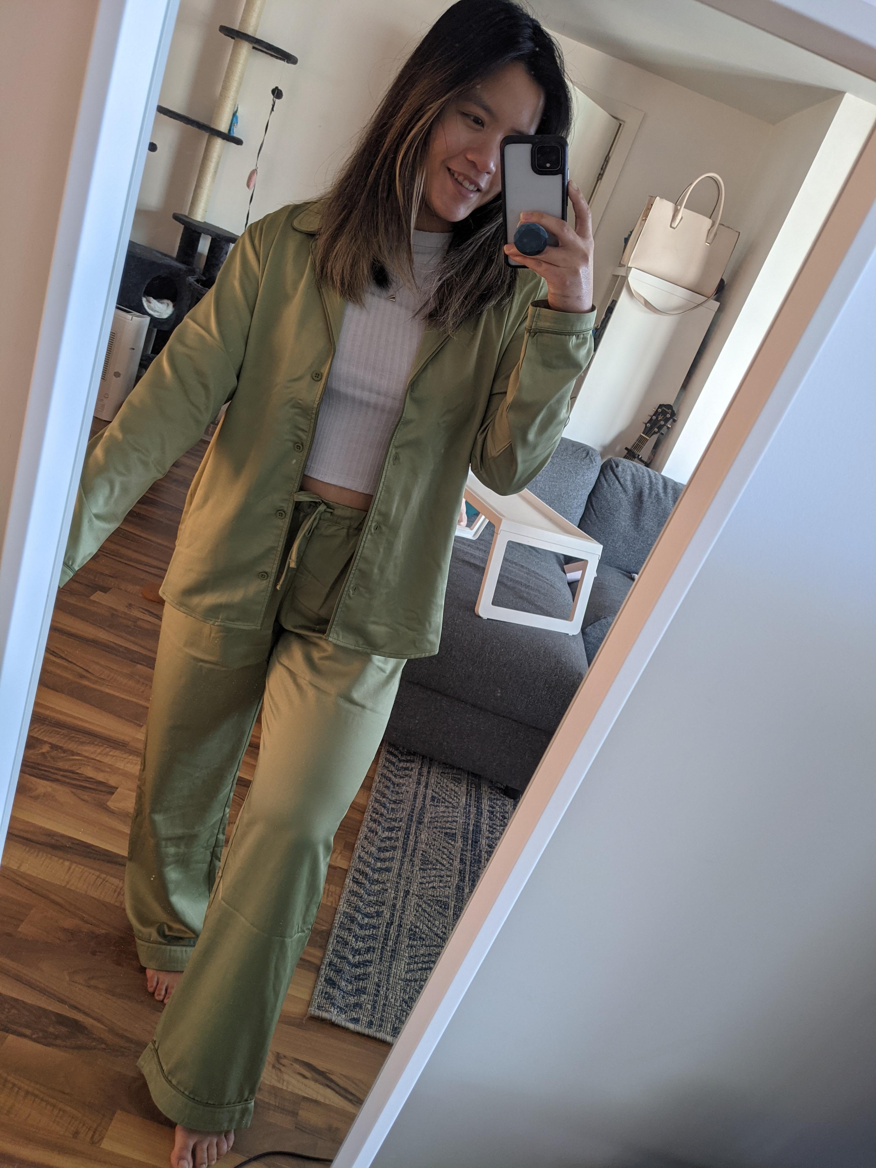 Are pyjamas acceptable attire for leaving the house? | Scrolller