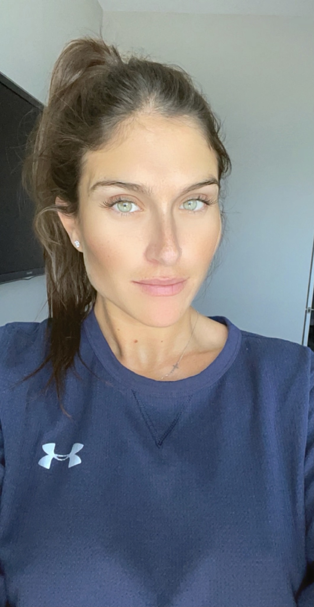 are you into naughty aussie women? | Scrolller