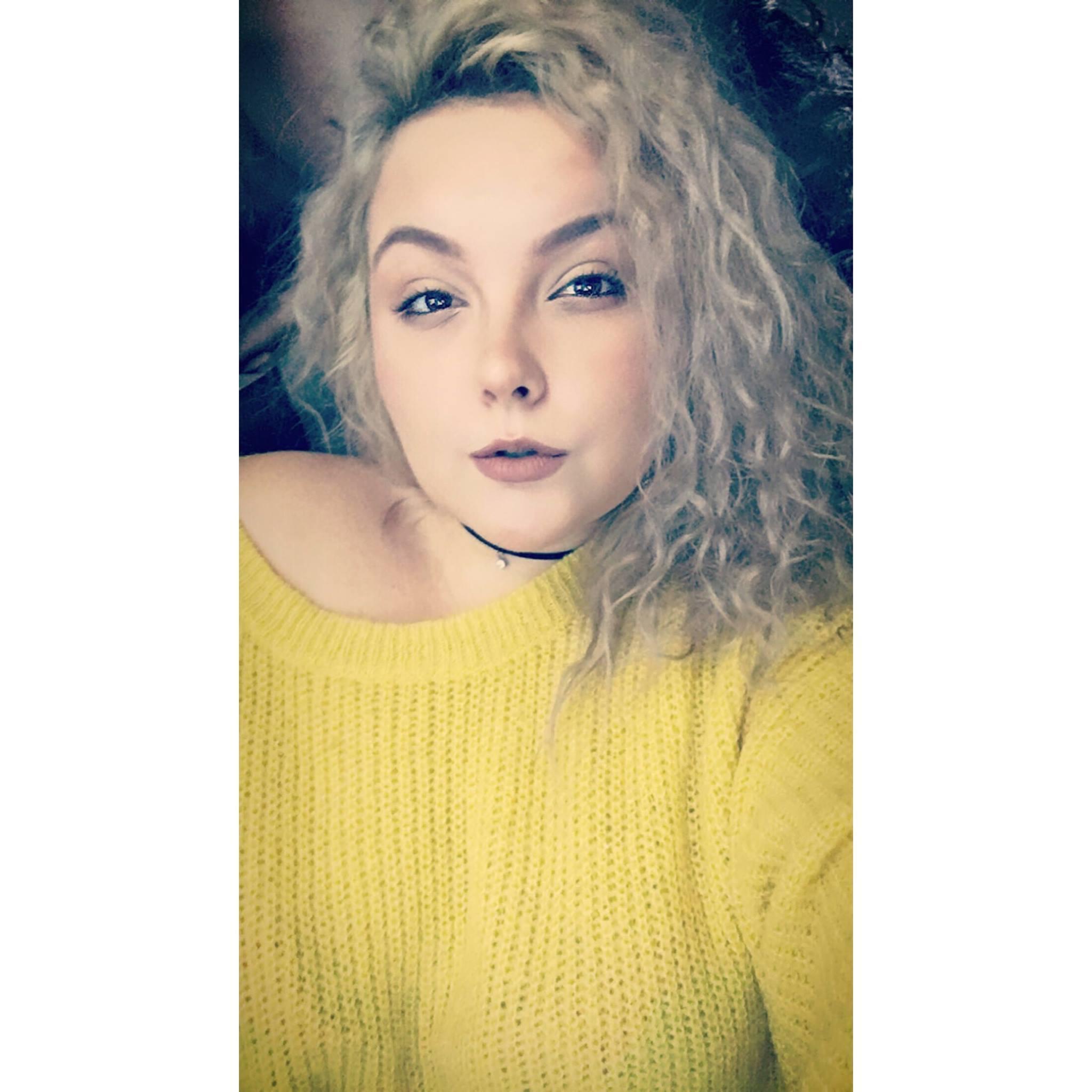 Are you looking for a Mistress? Approach 🔥 | Scrolller