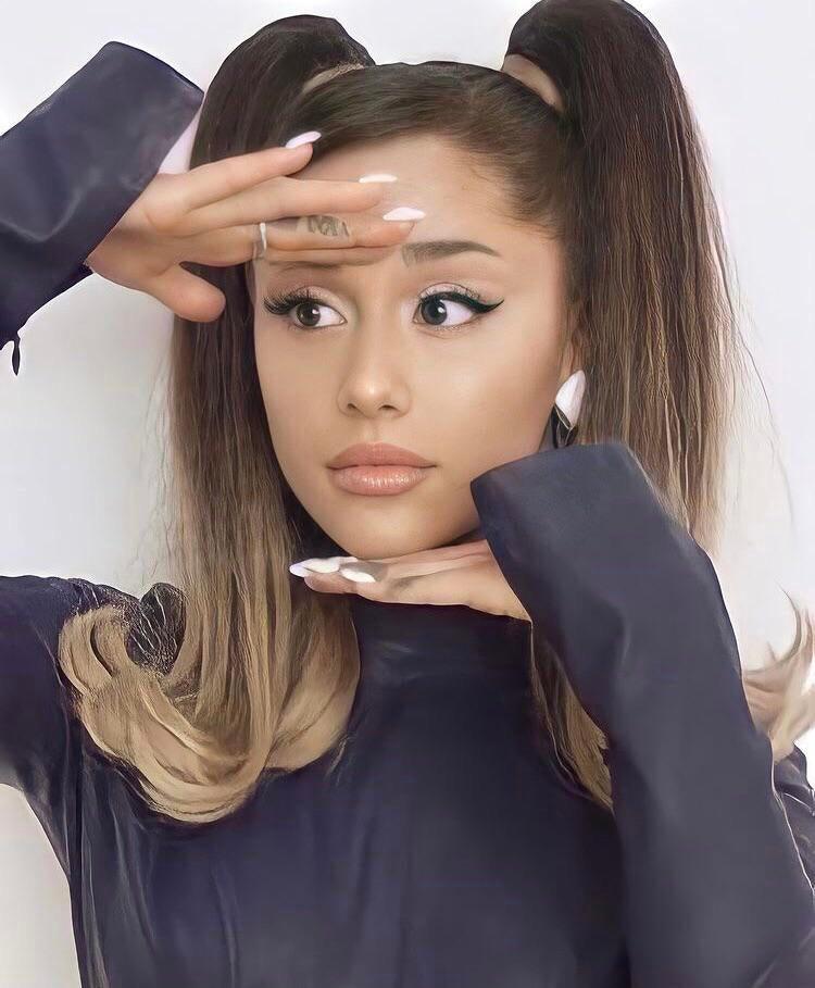 Ariana Grande needs a big thick cock between those lips, slamming her ...