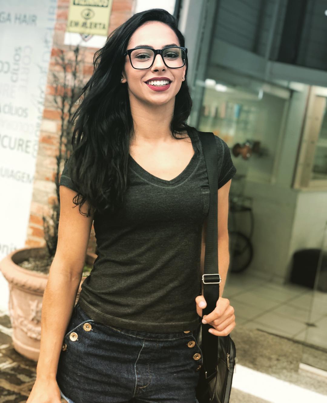 Ariane Lipski | Scrolller