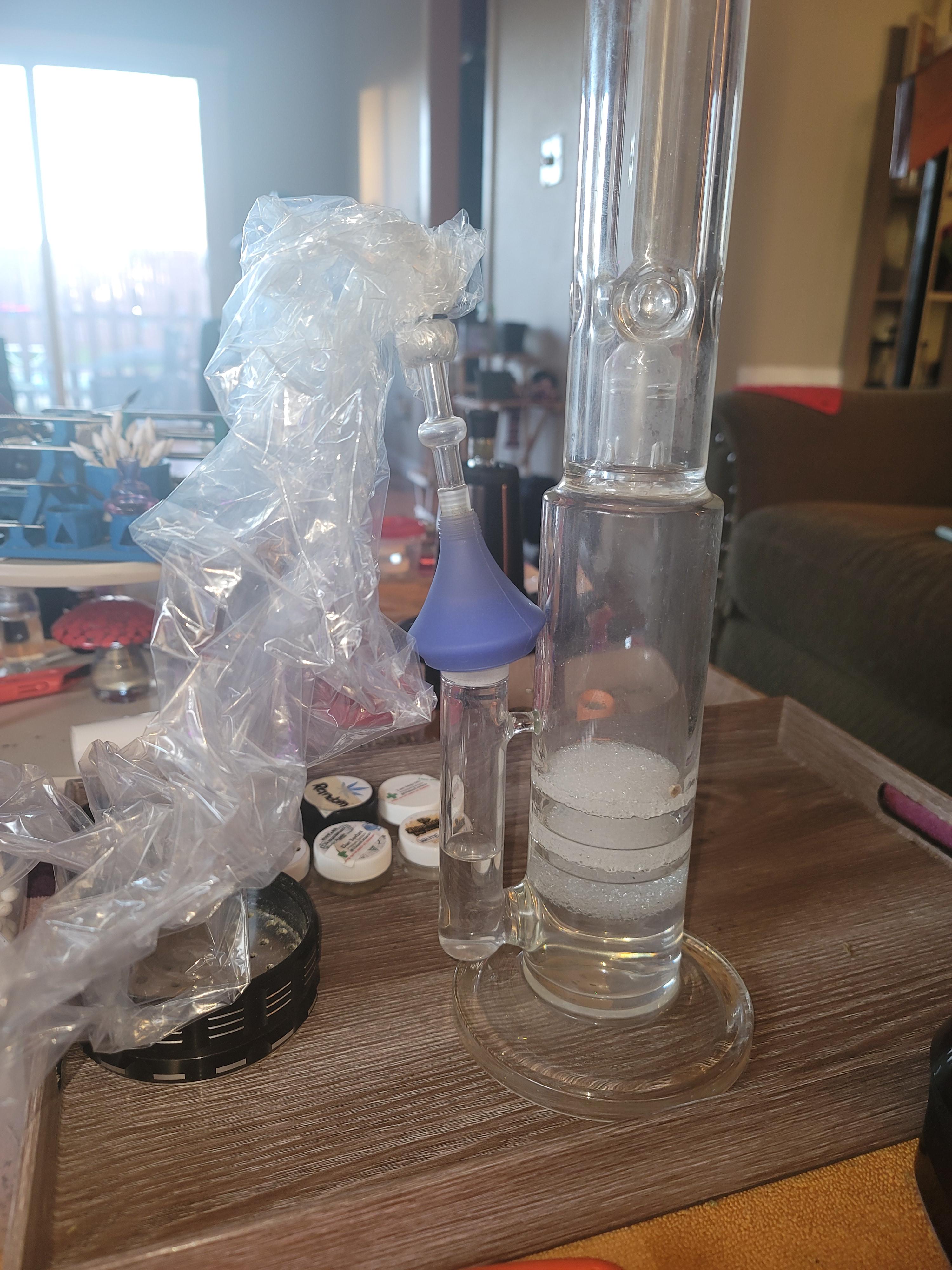 Arizer with filter to bong | Scrolller