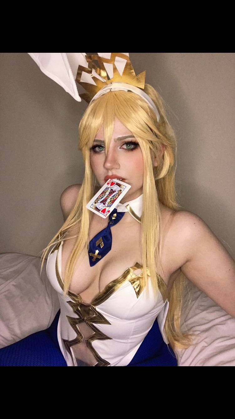 Artoria Pendragon (Ruler) cosplay (Self) | Scrolller