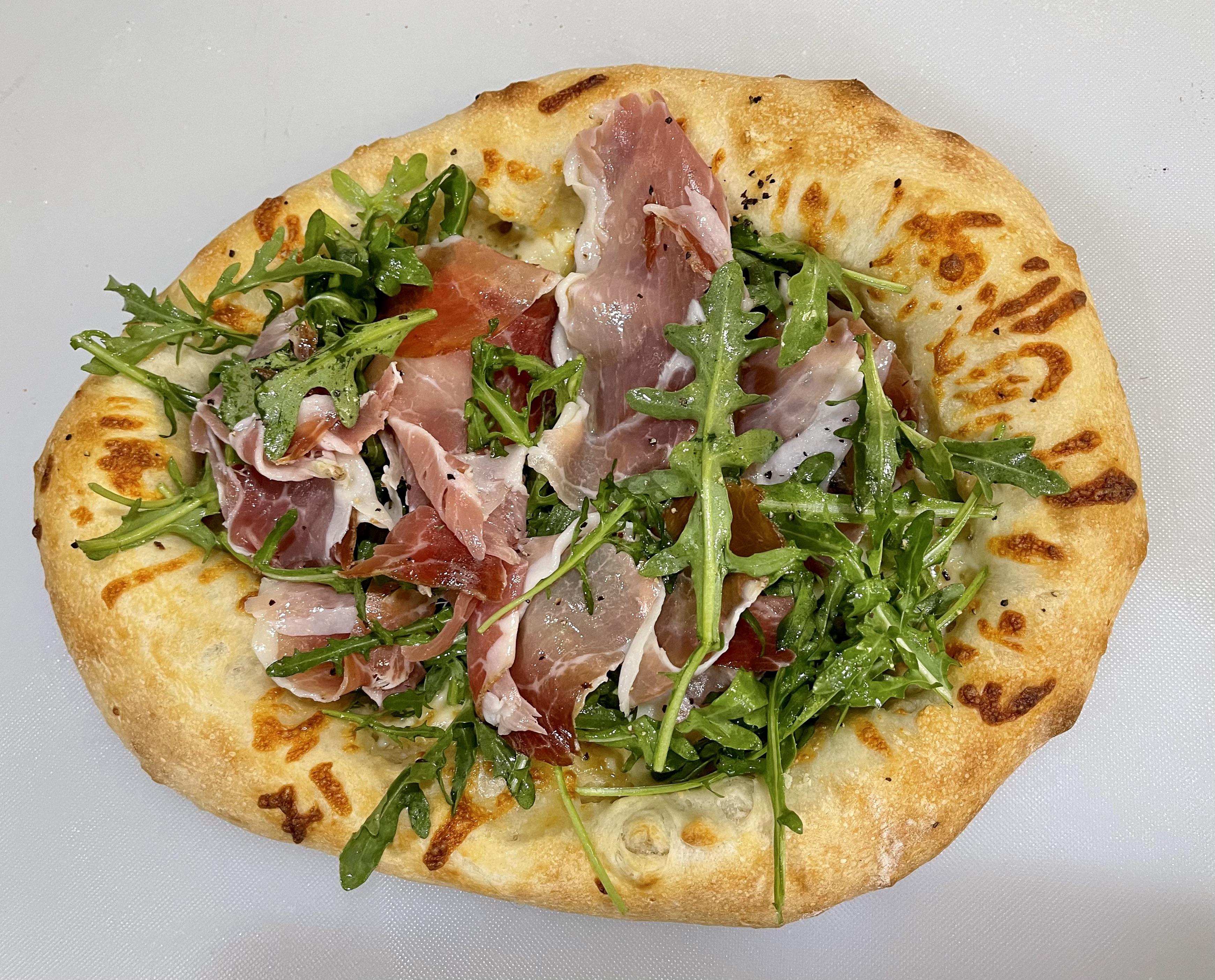 Arugula and prosciutto. 72 hour dough. | Scrolller
