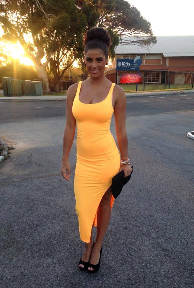 Ash Watt | Scrolller