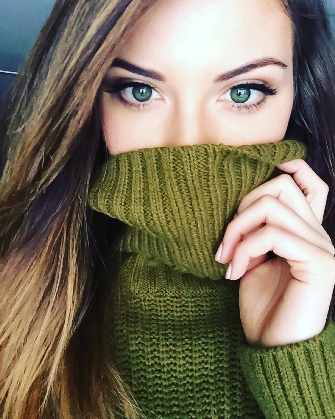 Ashley Scrolller