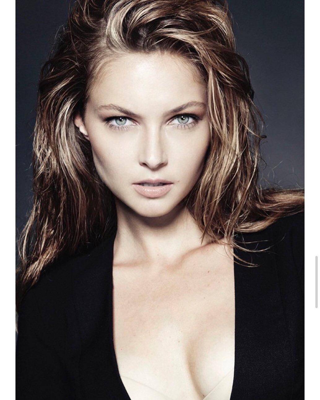 Ashley Smouter | Scrolller