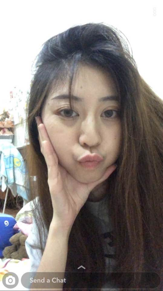 Asian duck lips | Scrolller