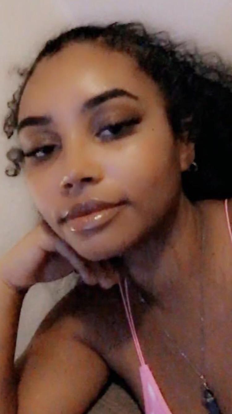 Ask me about my onlyfans;) | Scrolller