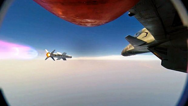 Astra Air to Air Missile fired from IAF Sukhoi 30 MKI. https://imgur.com/a/P9f1I | Scrolller