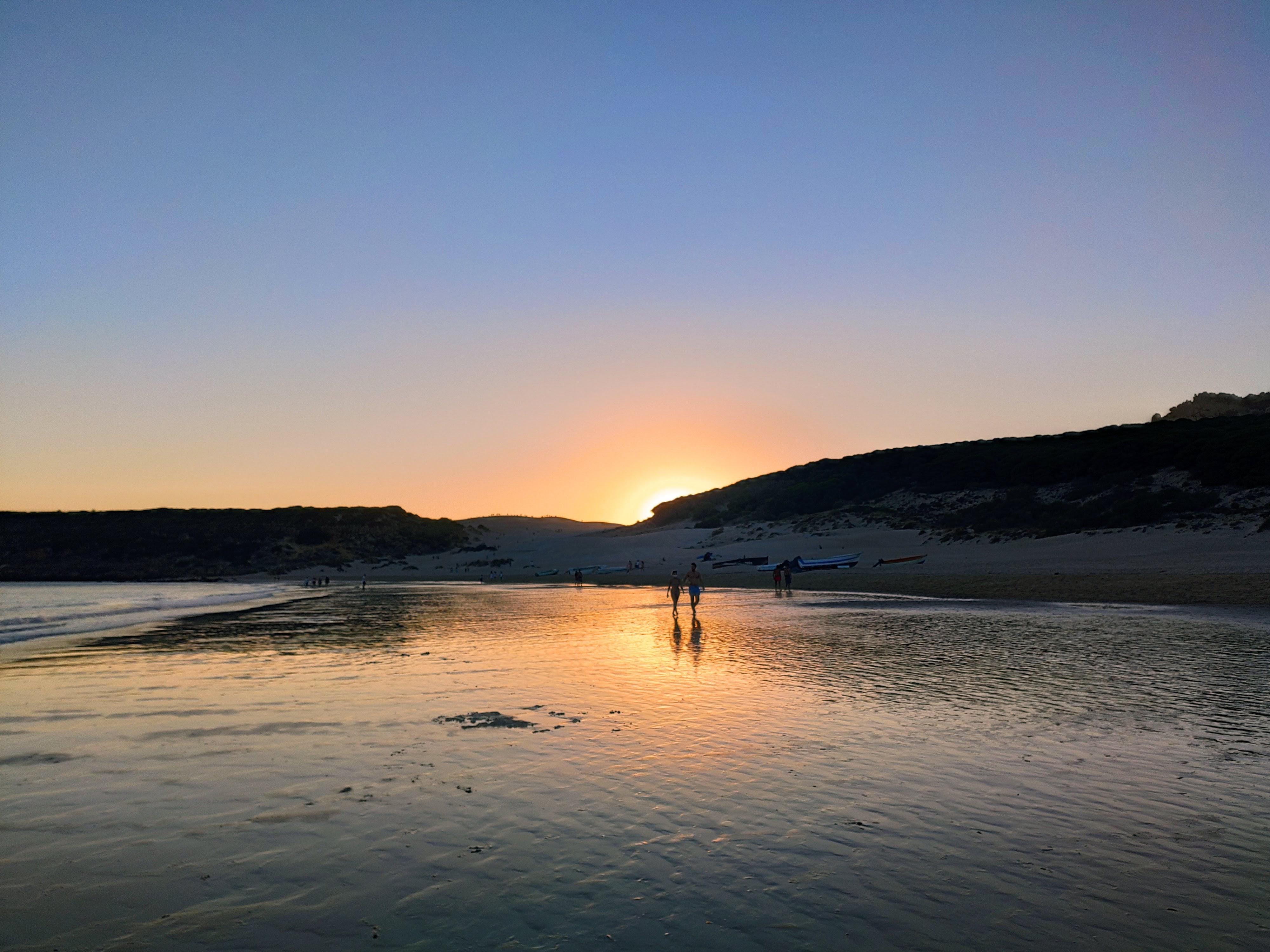 Atardecer en Bolonia, Cádiz | Scrolller