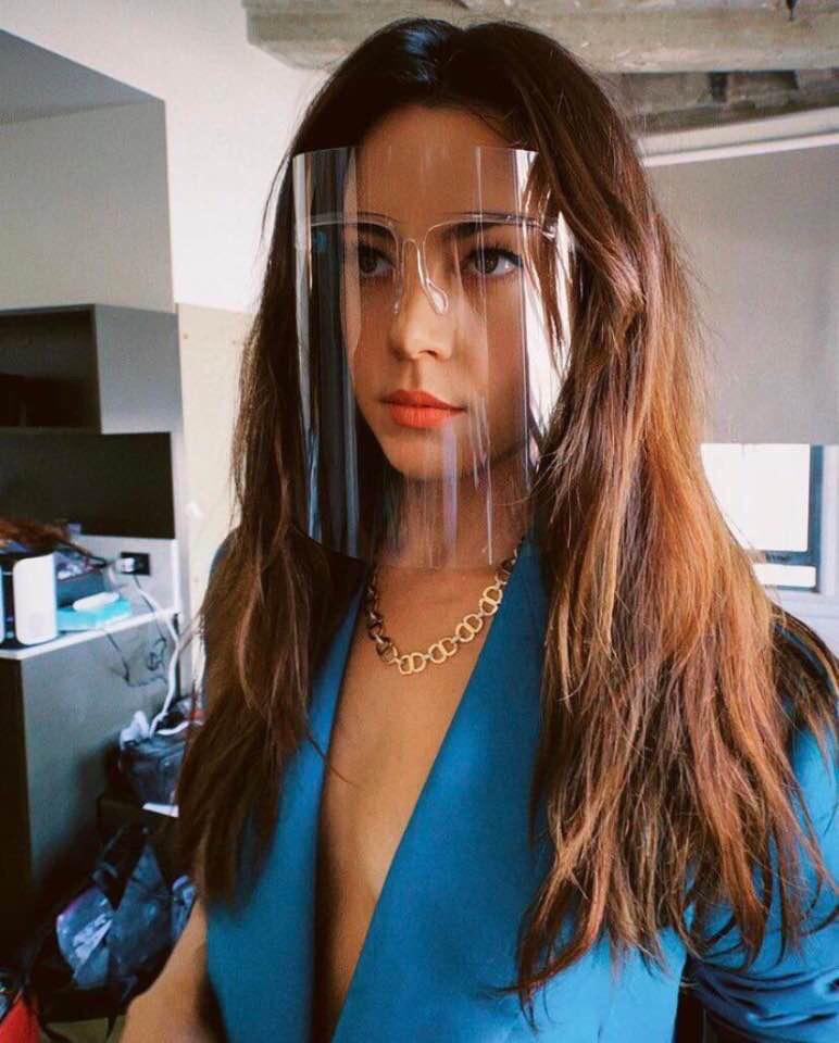 Aubrey Plaza wearing her cumshield | Scrolller