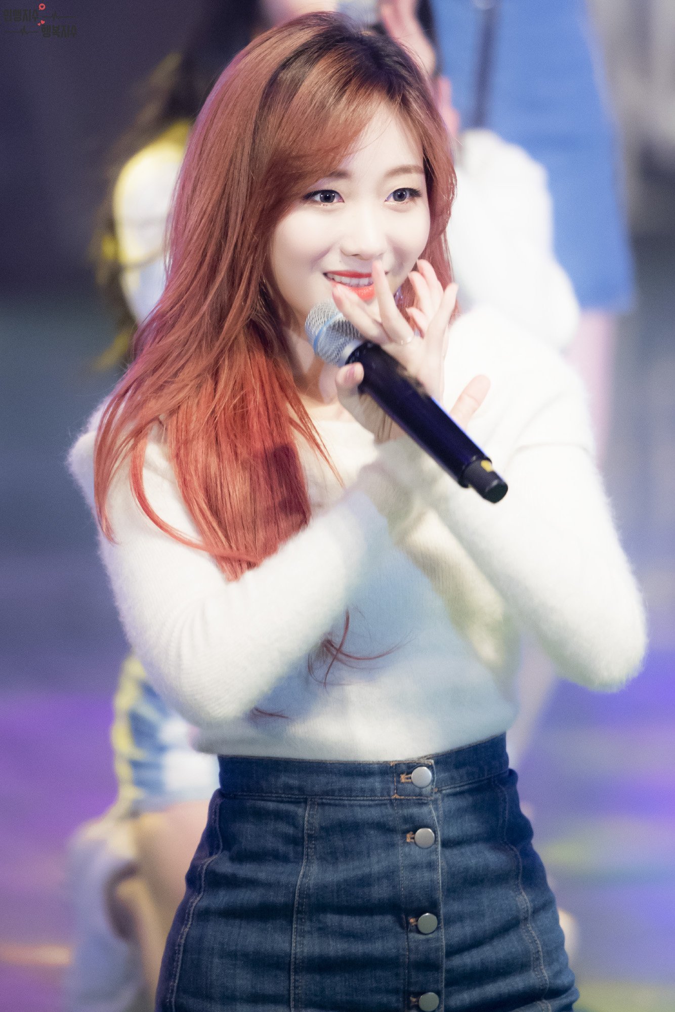 Auburn Sujeong | Scrolller