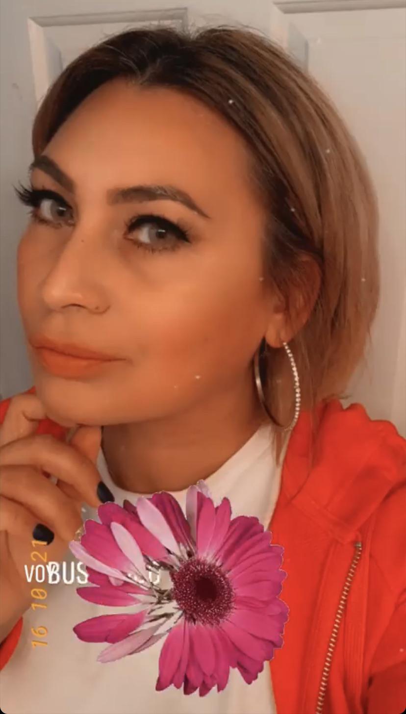 Aunty Would Be Perfect For A Blowbang Scrolller