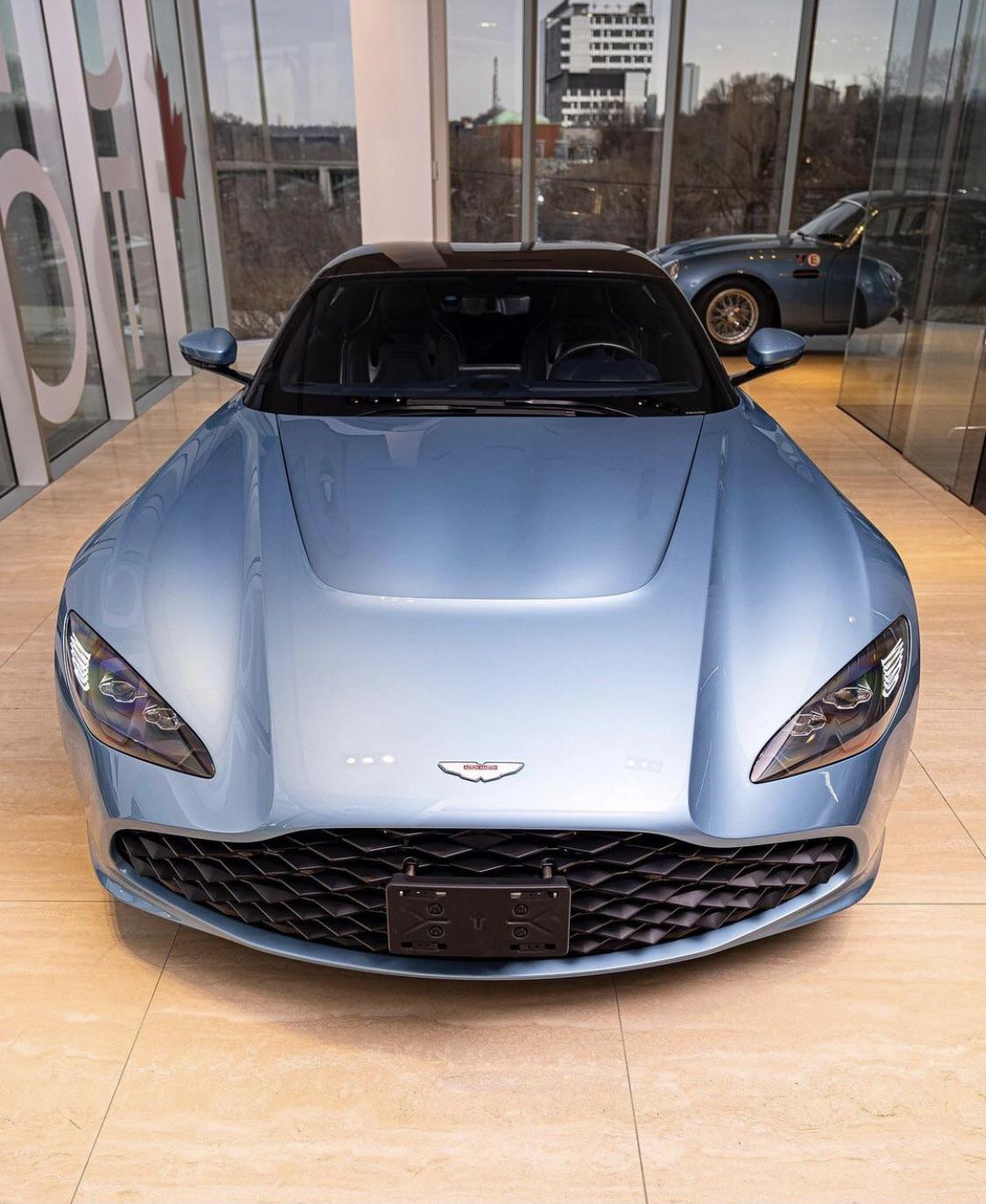 Austin Martin DBZ | Scrolller