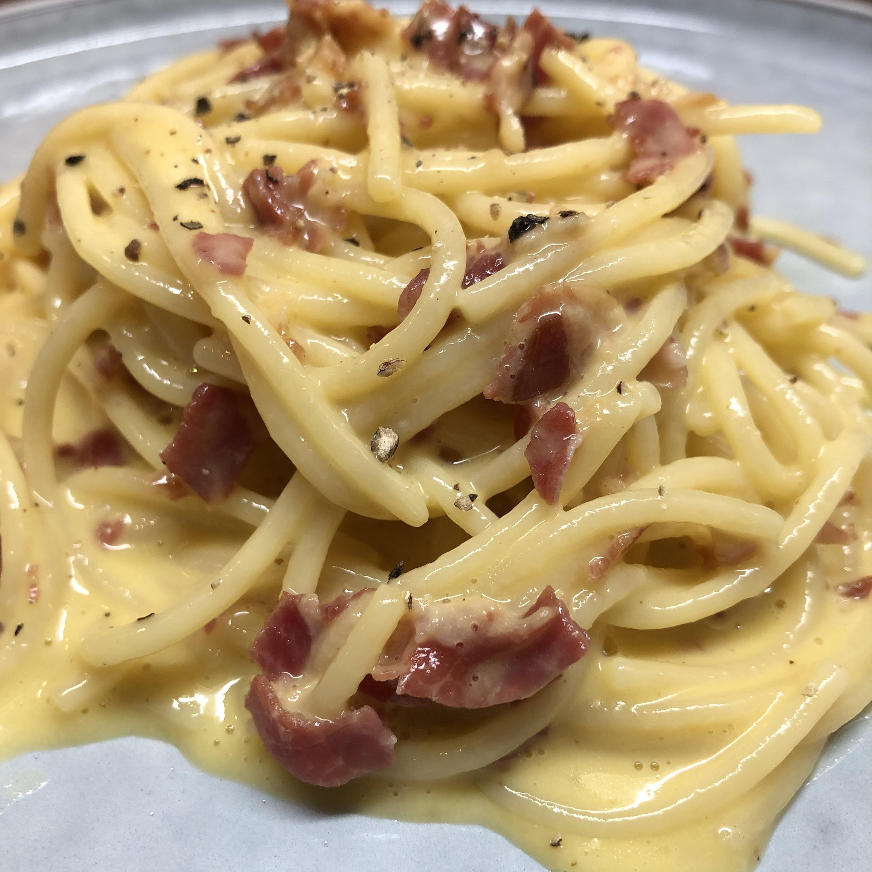 Authentic Carbonara | Scrolller