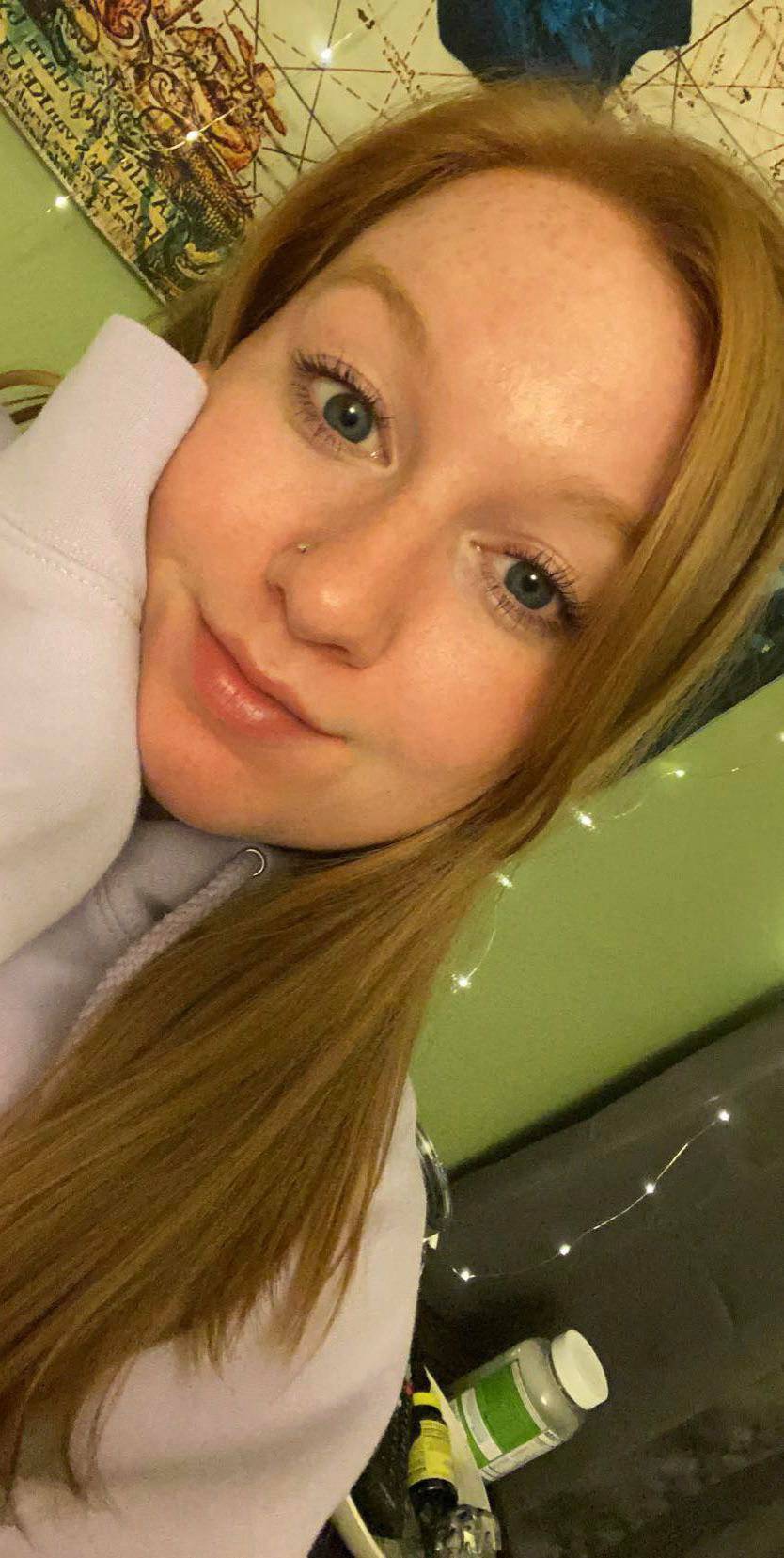 Really bored & lonely | Scrolller