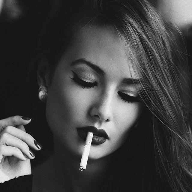 B&W smoking woman | Scrolller