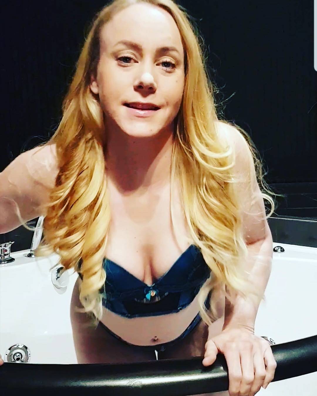 Baby it's bath time | Scrolller