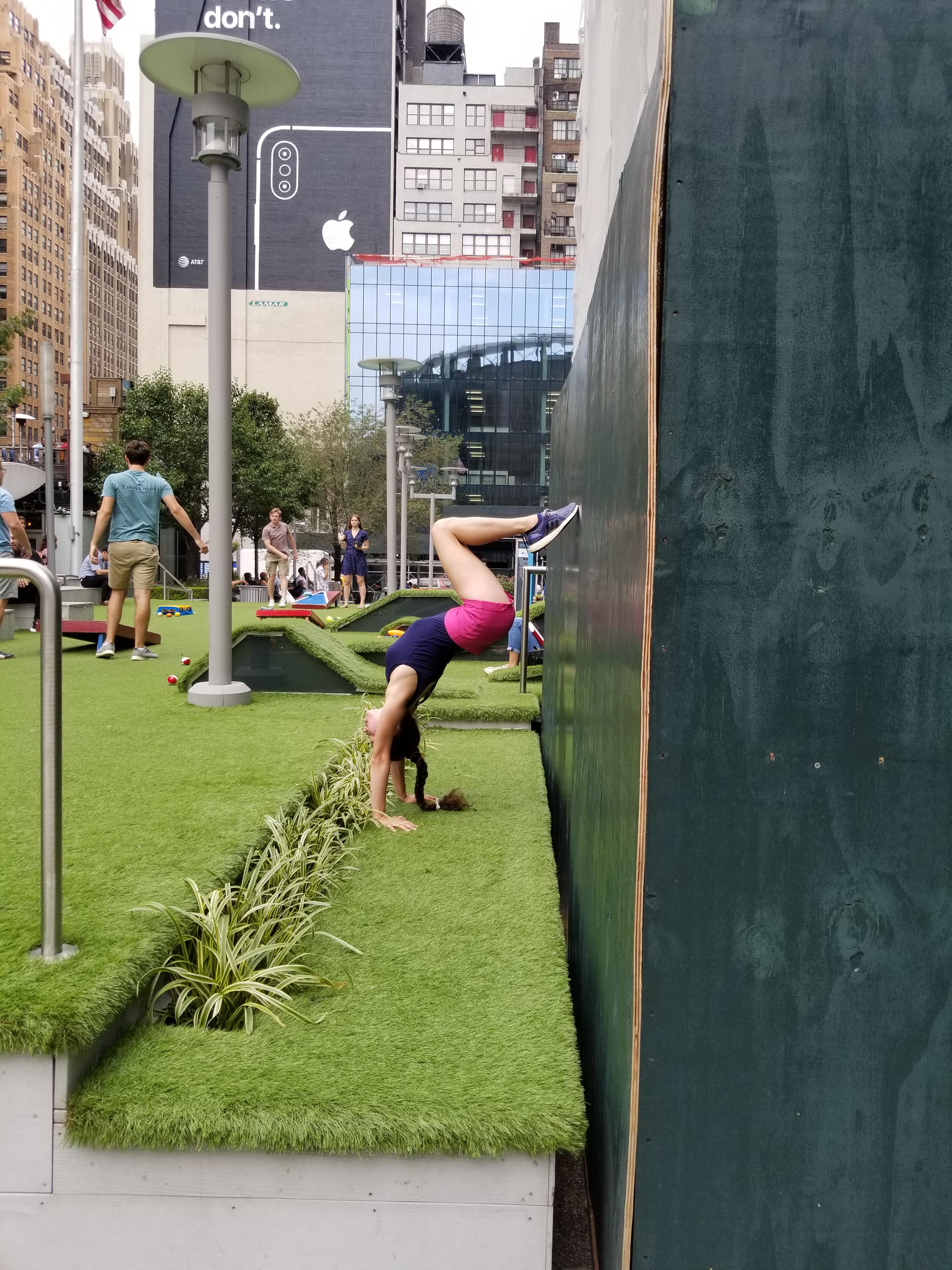 Back and shoulder stretch | Scrolller