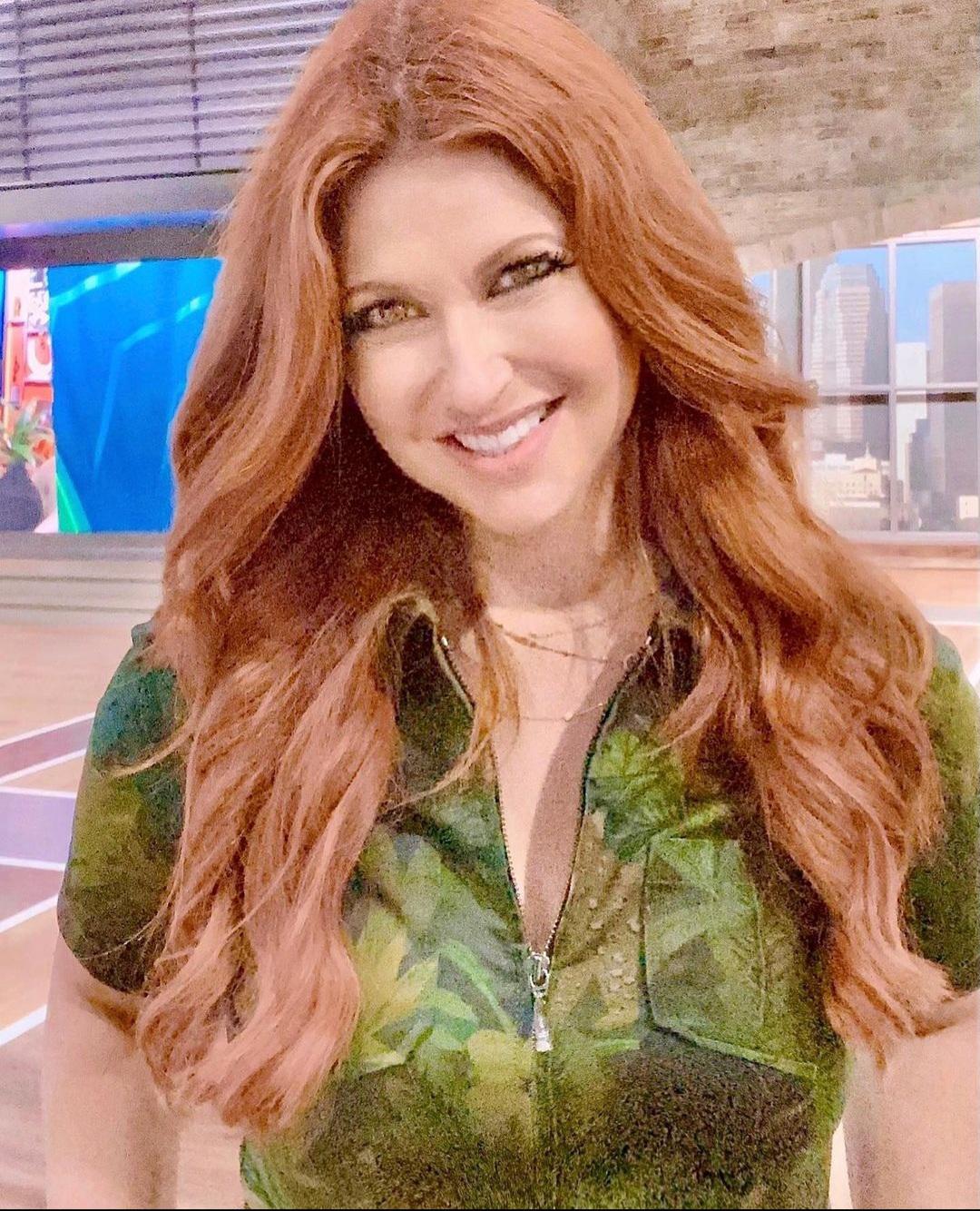 Back in the studio | Scrolller