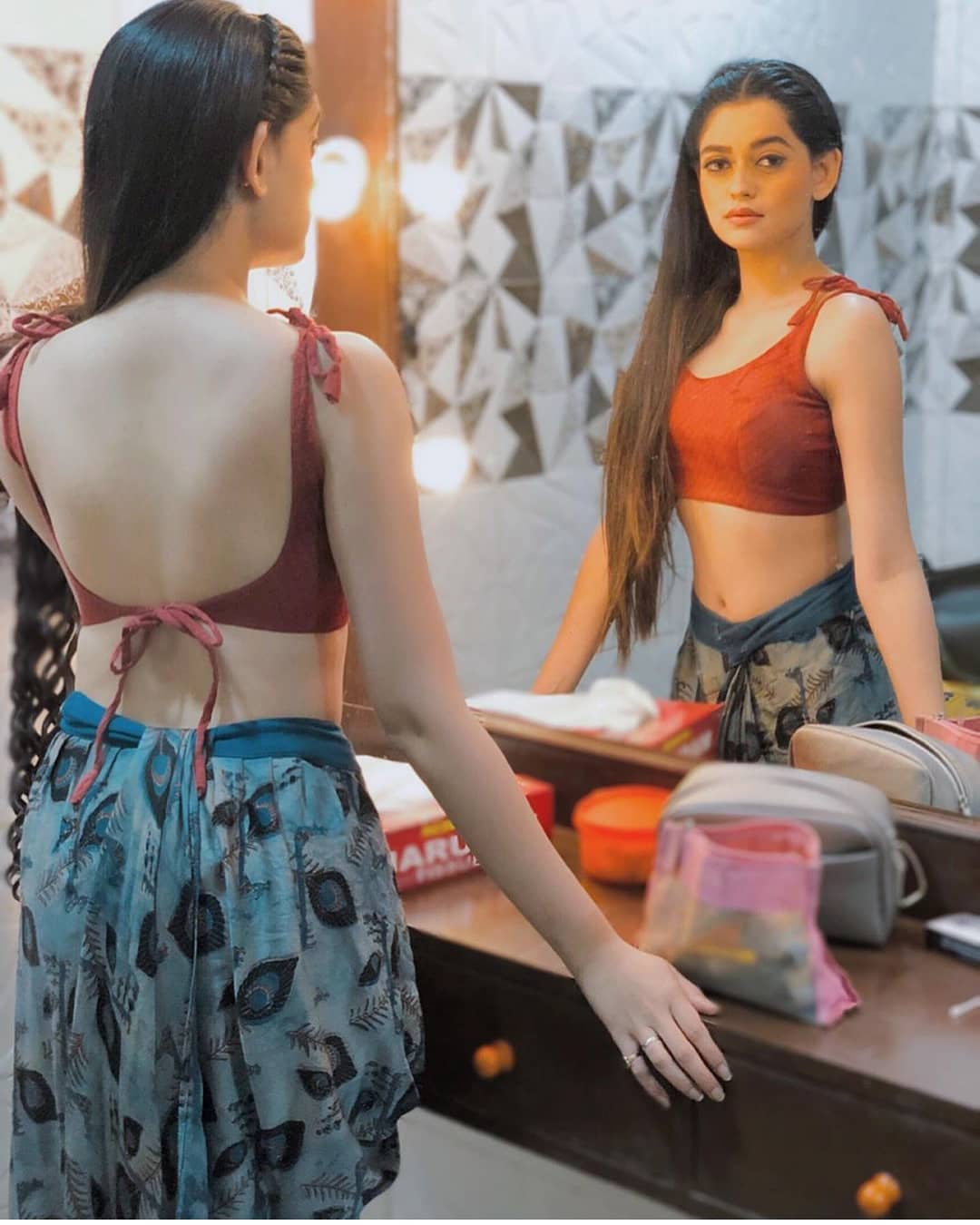 Backless beauty | Scrolller