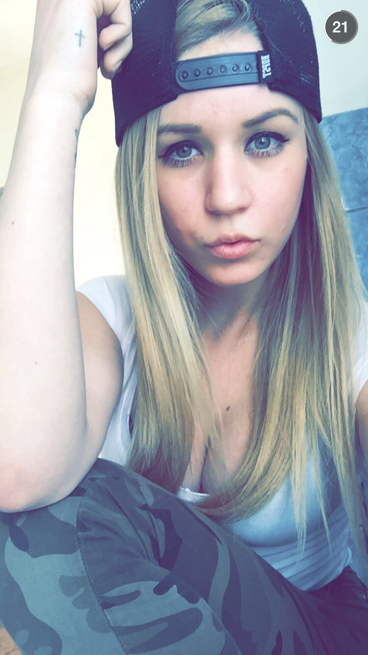 Backwards cap | Scrolller