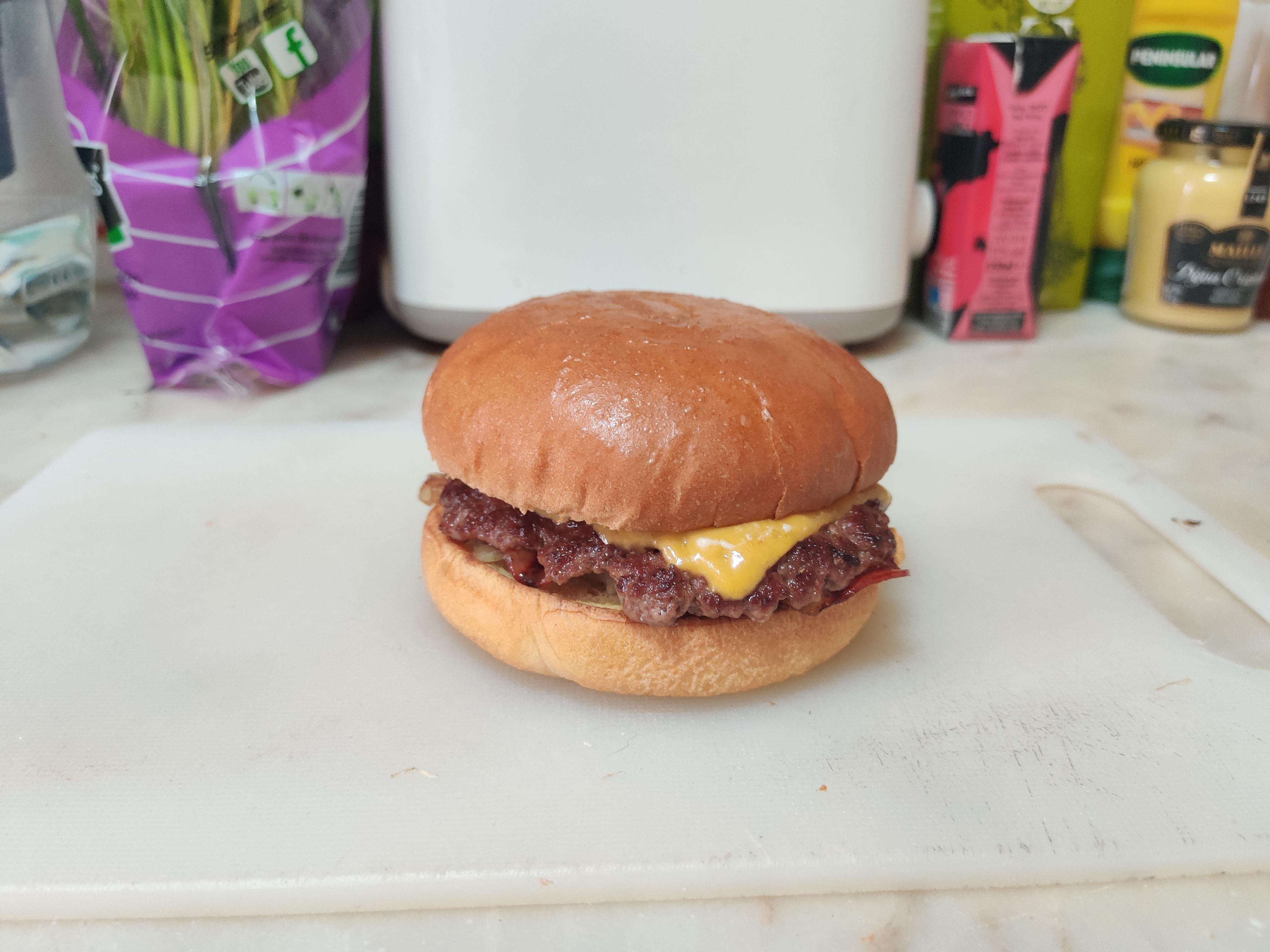 Bacon cheeseburger on brioche bun | Scrolller