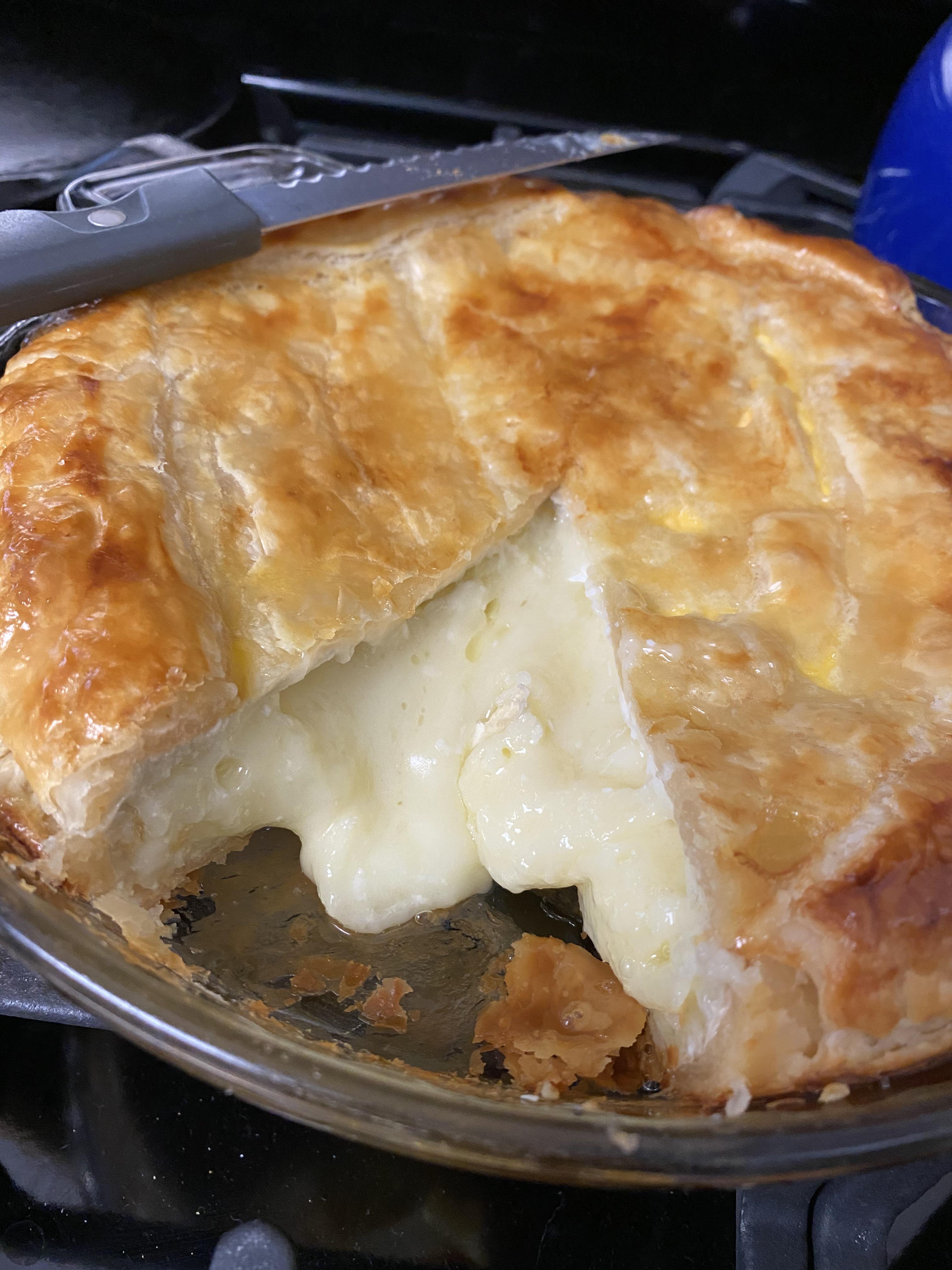 Baked Brie en croute | Scrolller