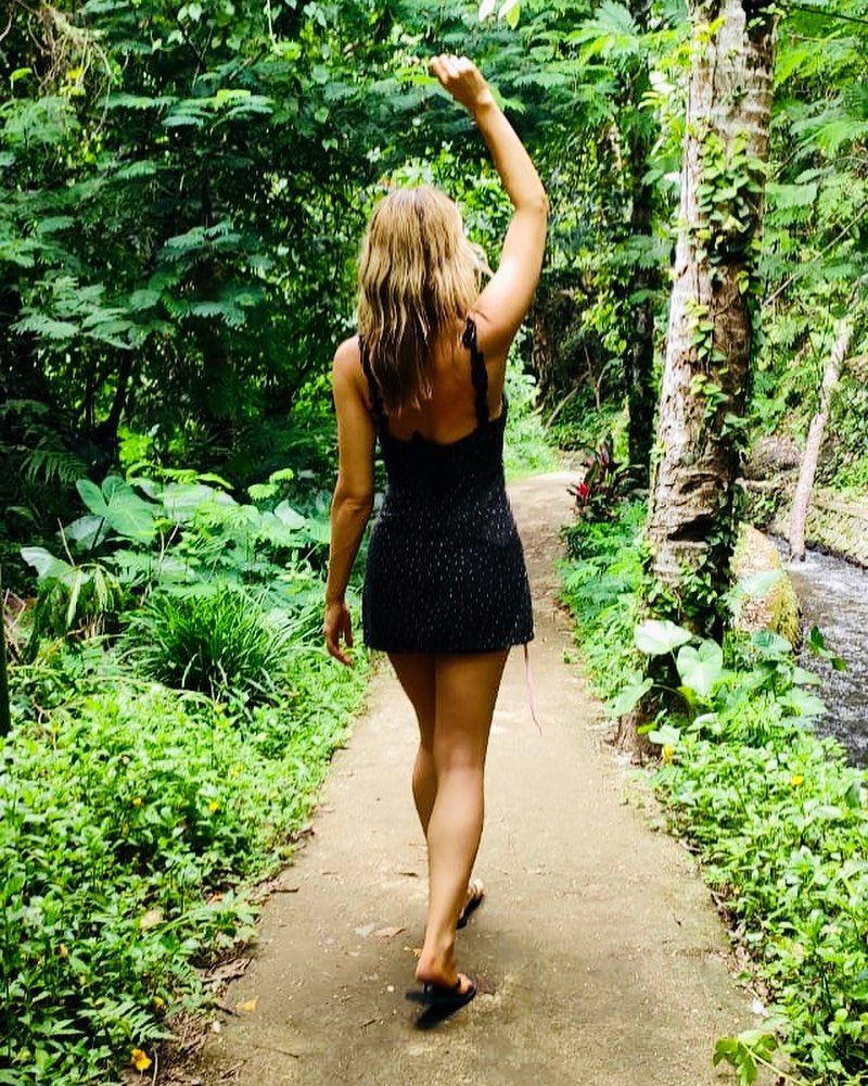 Bali babe | Scrolller