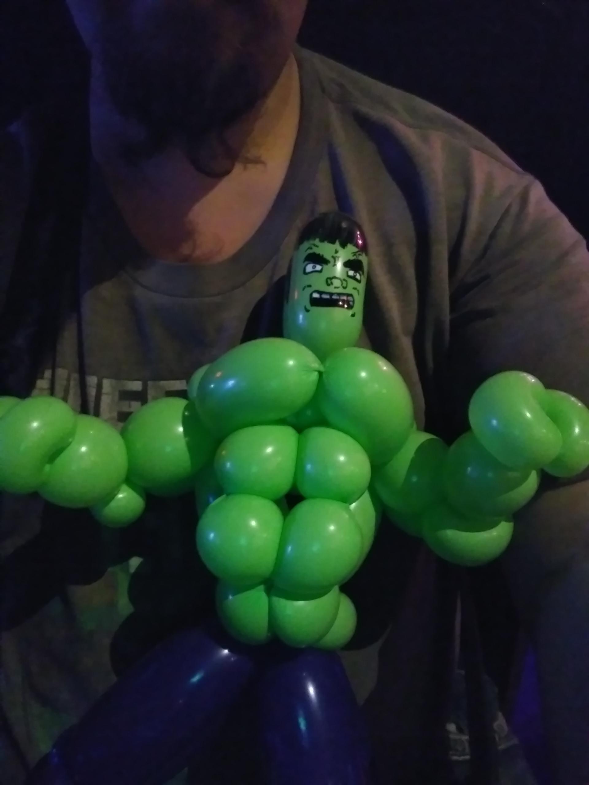 Balloon hulk smash! (OC) | Scrolller