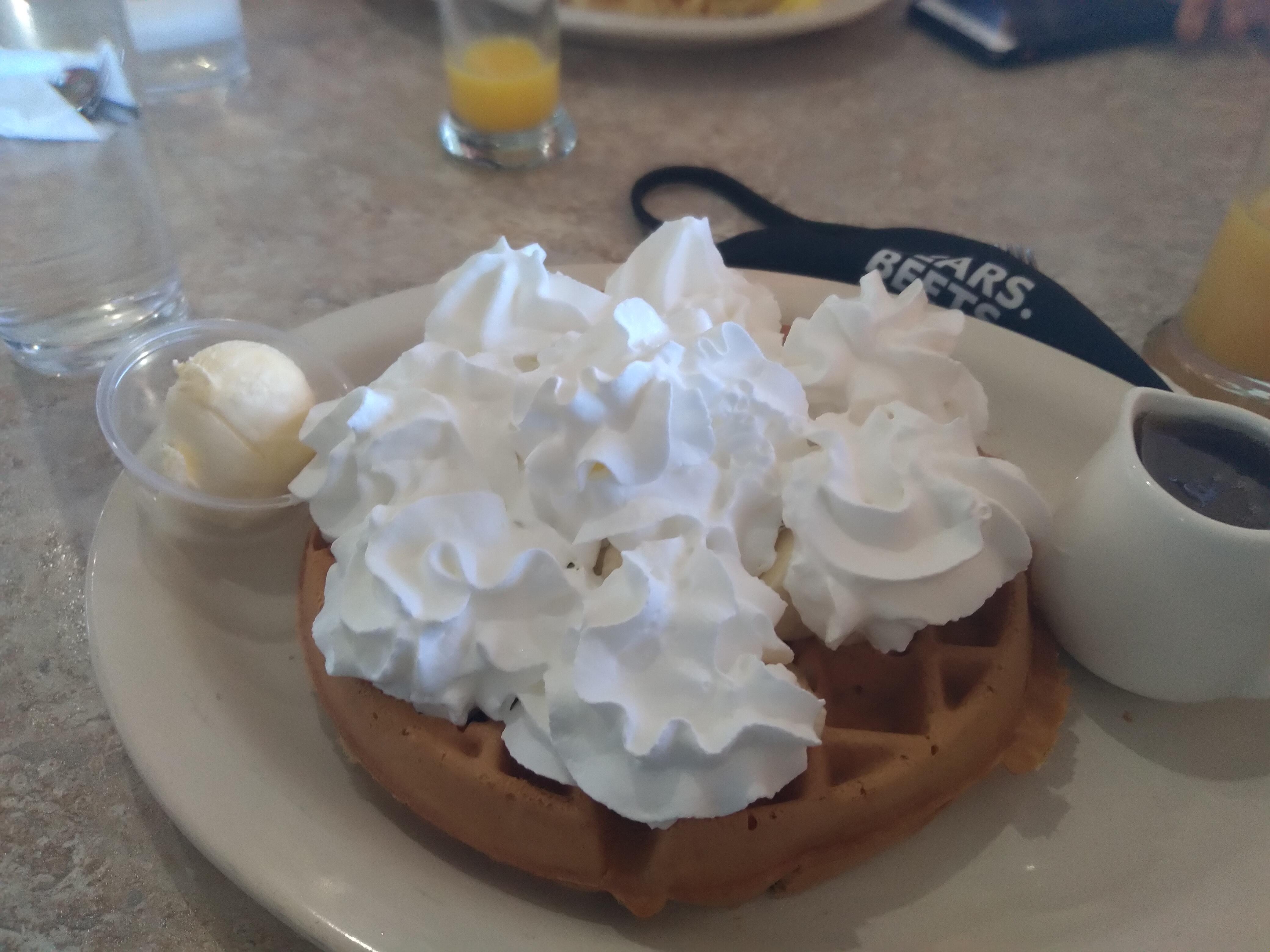 Bananas N' Cream Waffle | Scrolller