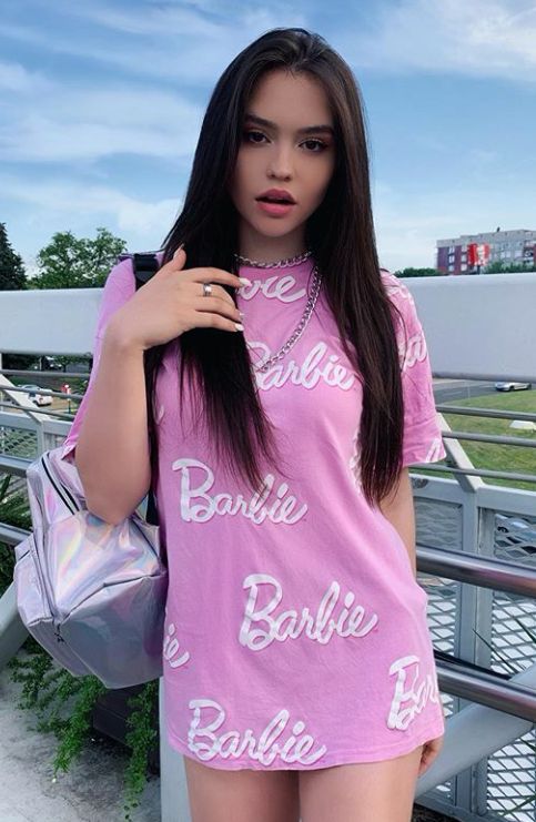 Barbie😏 | Scrolller