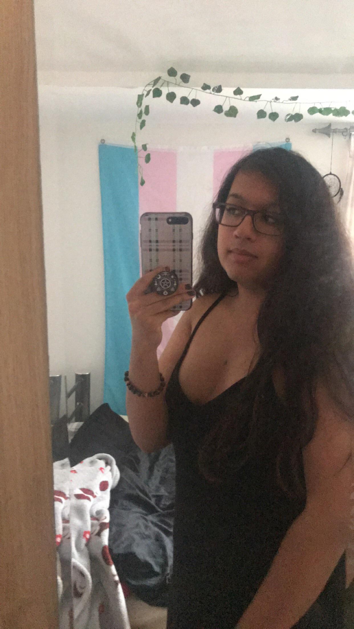 Bare face :)) | Scrolller