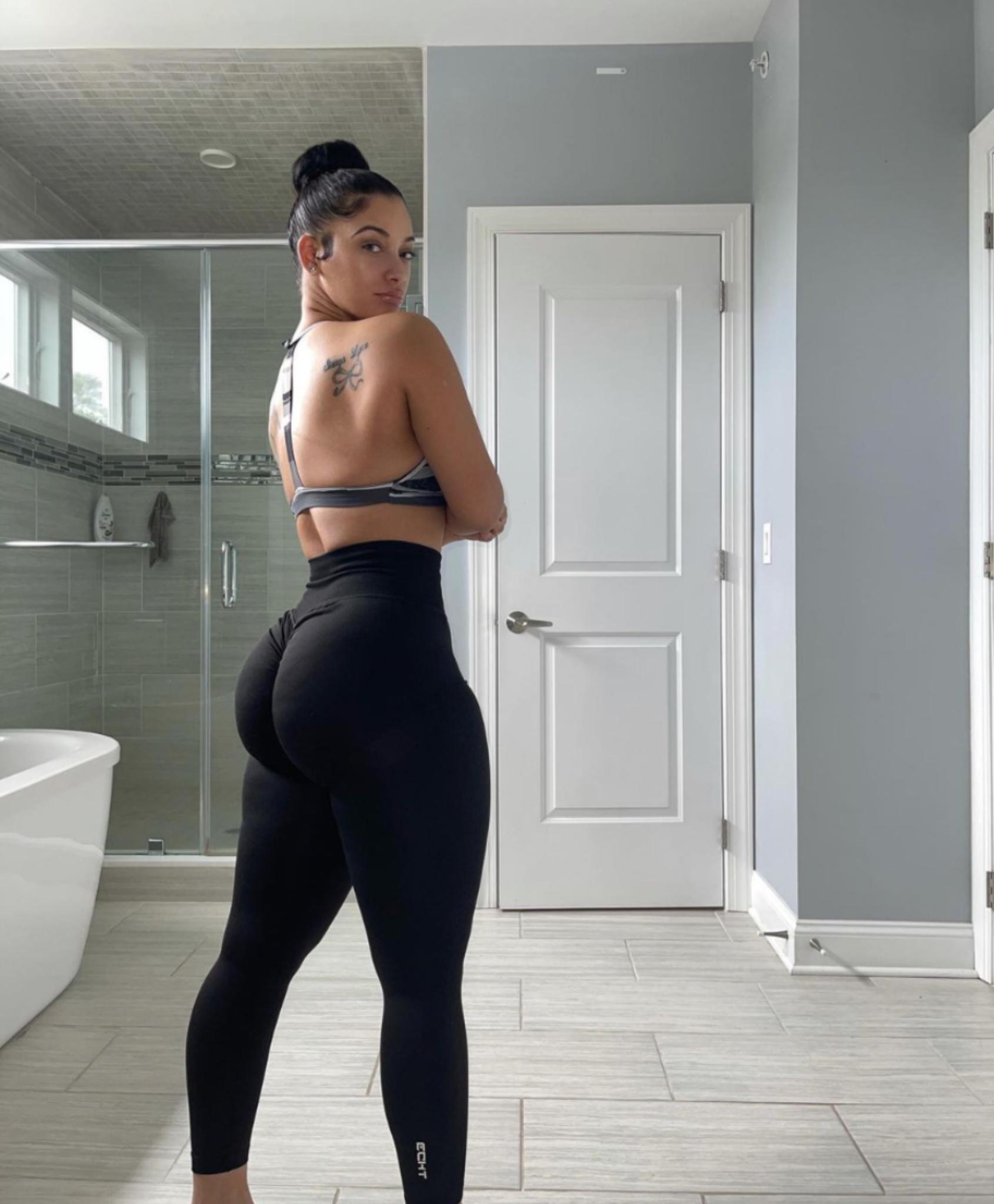 Bathroom shot | Scrolller