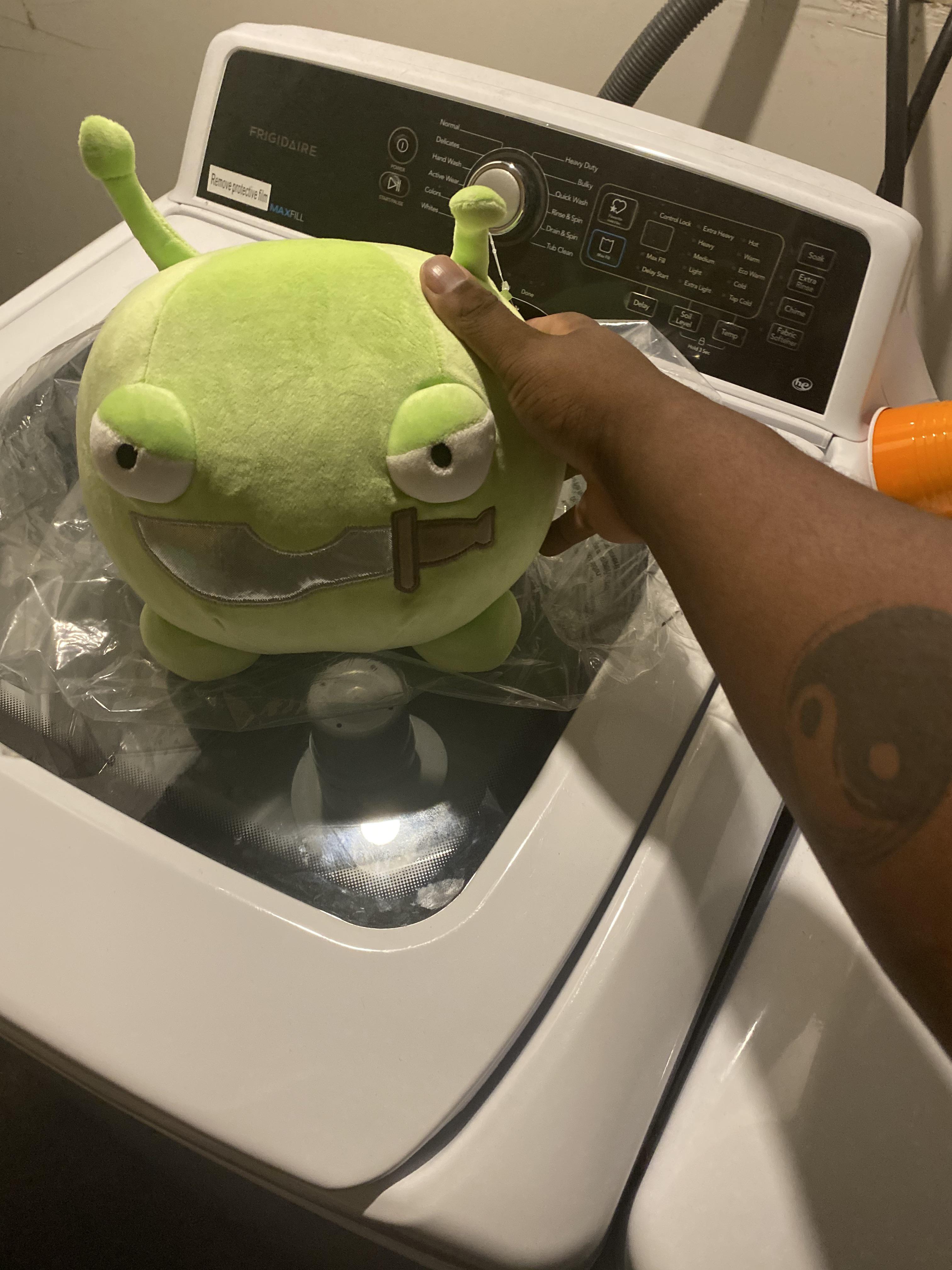 Battle mooncake | Scrolller