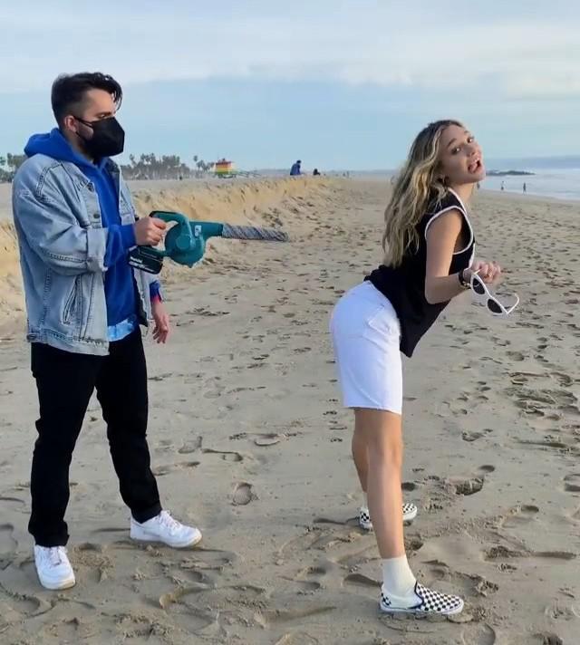 Beach Twerk (still) | Scrolller