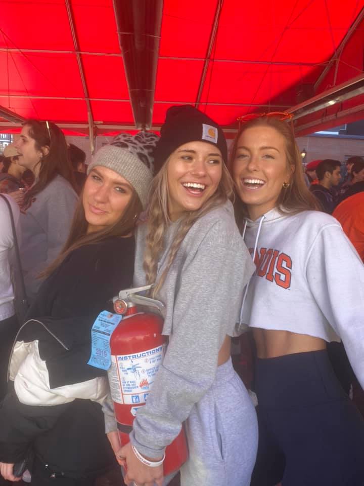 Beautiful College Girls Scrolller 2275