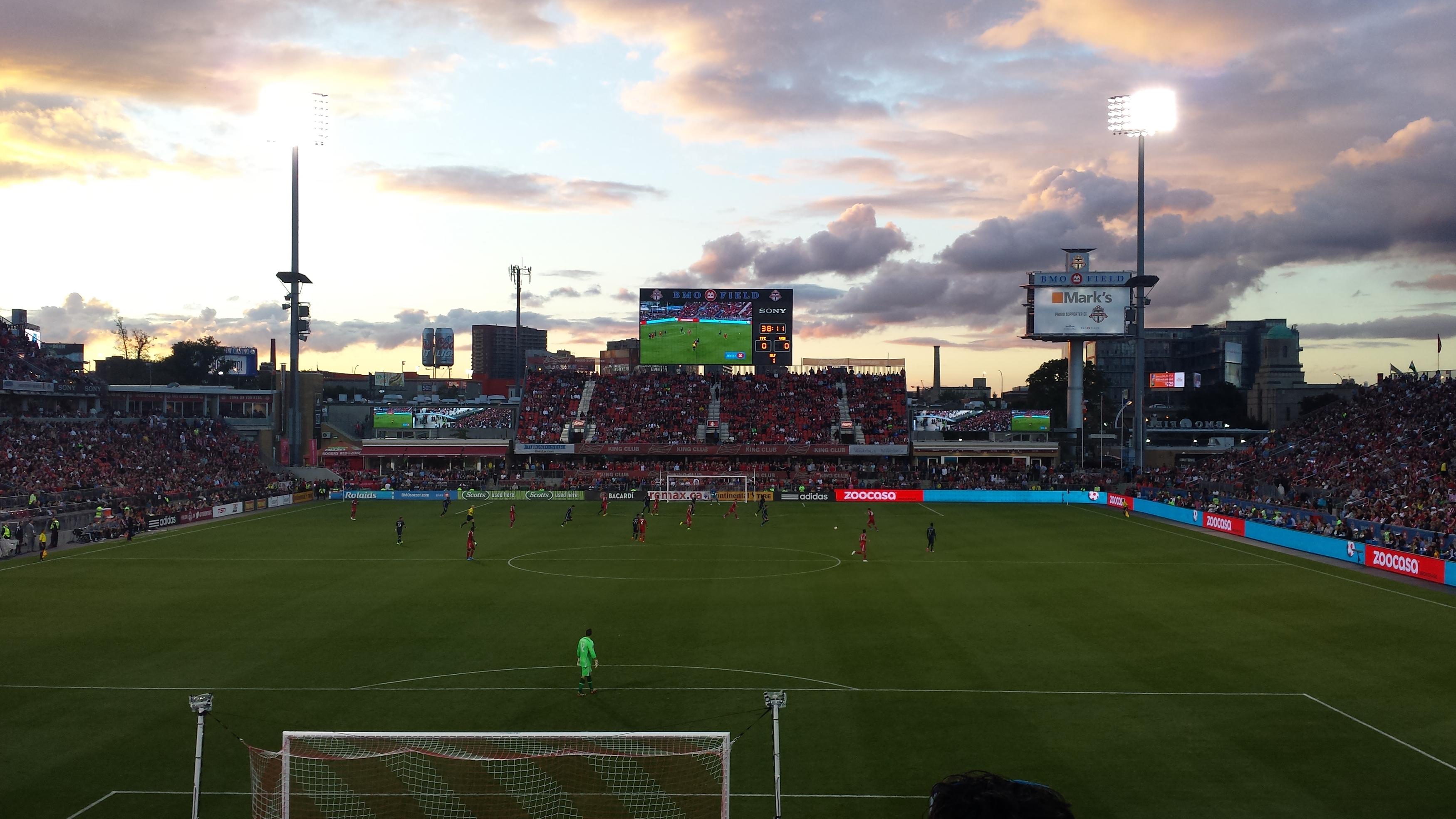 Beautiful evening at BMO | Scrolller